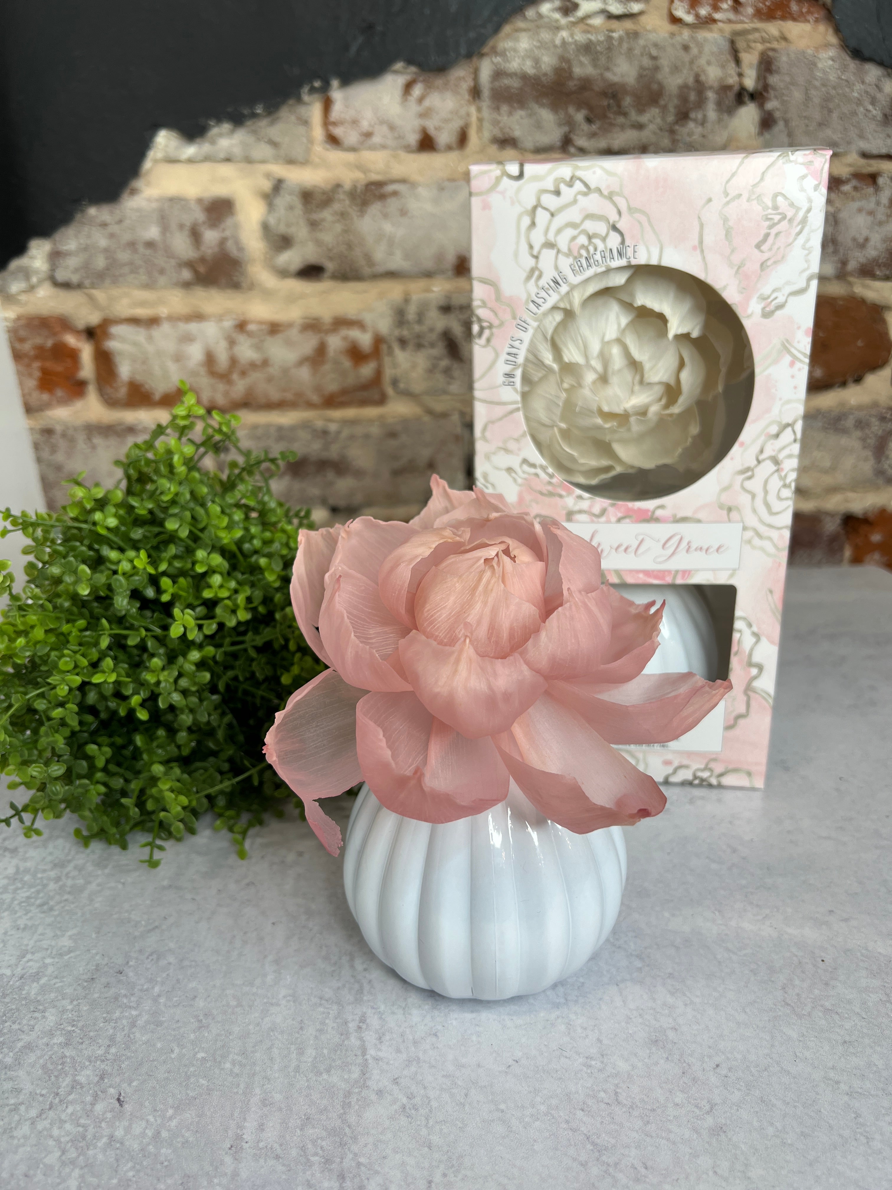 Sweet Grace Flower Difuser – Clothed In Armor